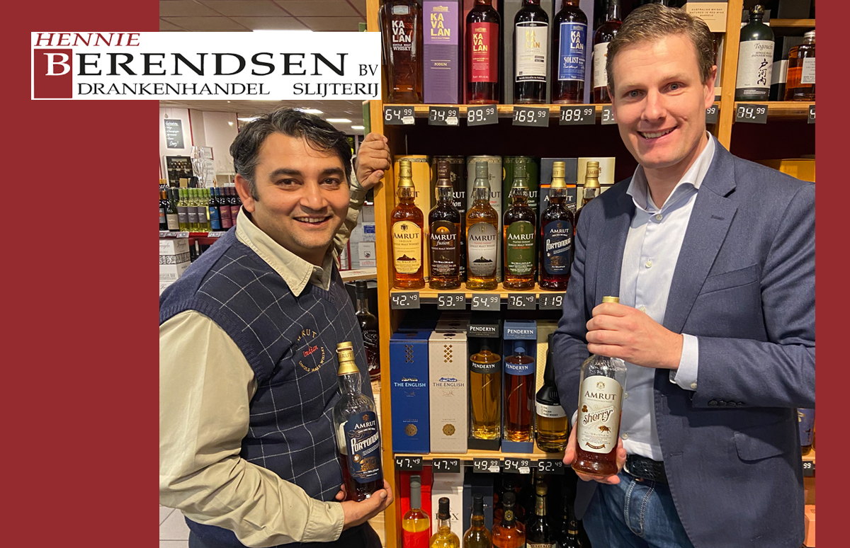 Pramod Kashyap laat bijzondere Amrut whisky’s proeven