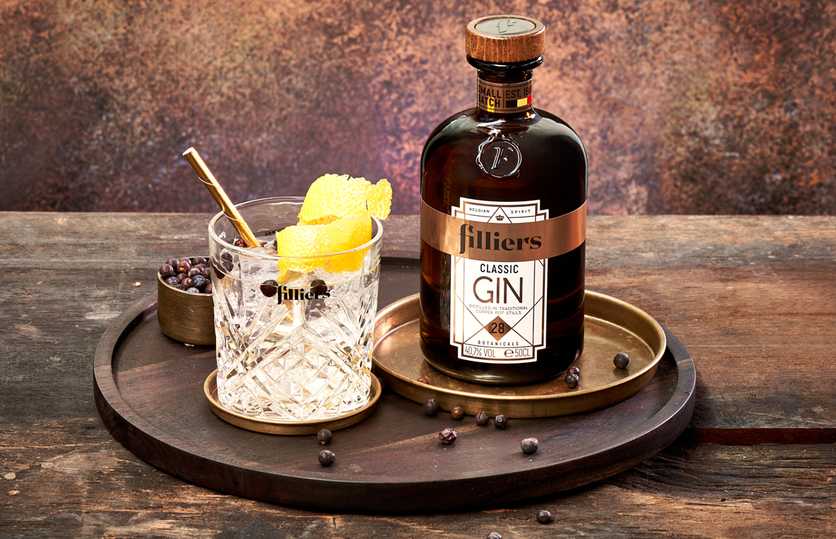 Nederlandse slijters bezoeken veelzijdige distilleerderij van Filliers